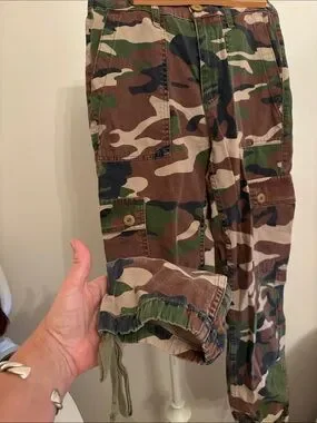 Urban Outfitters | Other | Urban Outfitters Camo Cargo Pants Size 4 0 ...